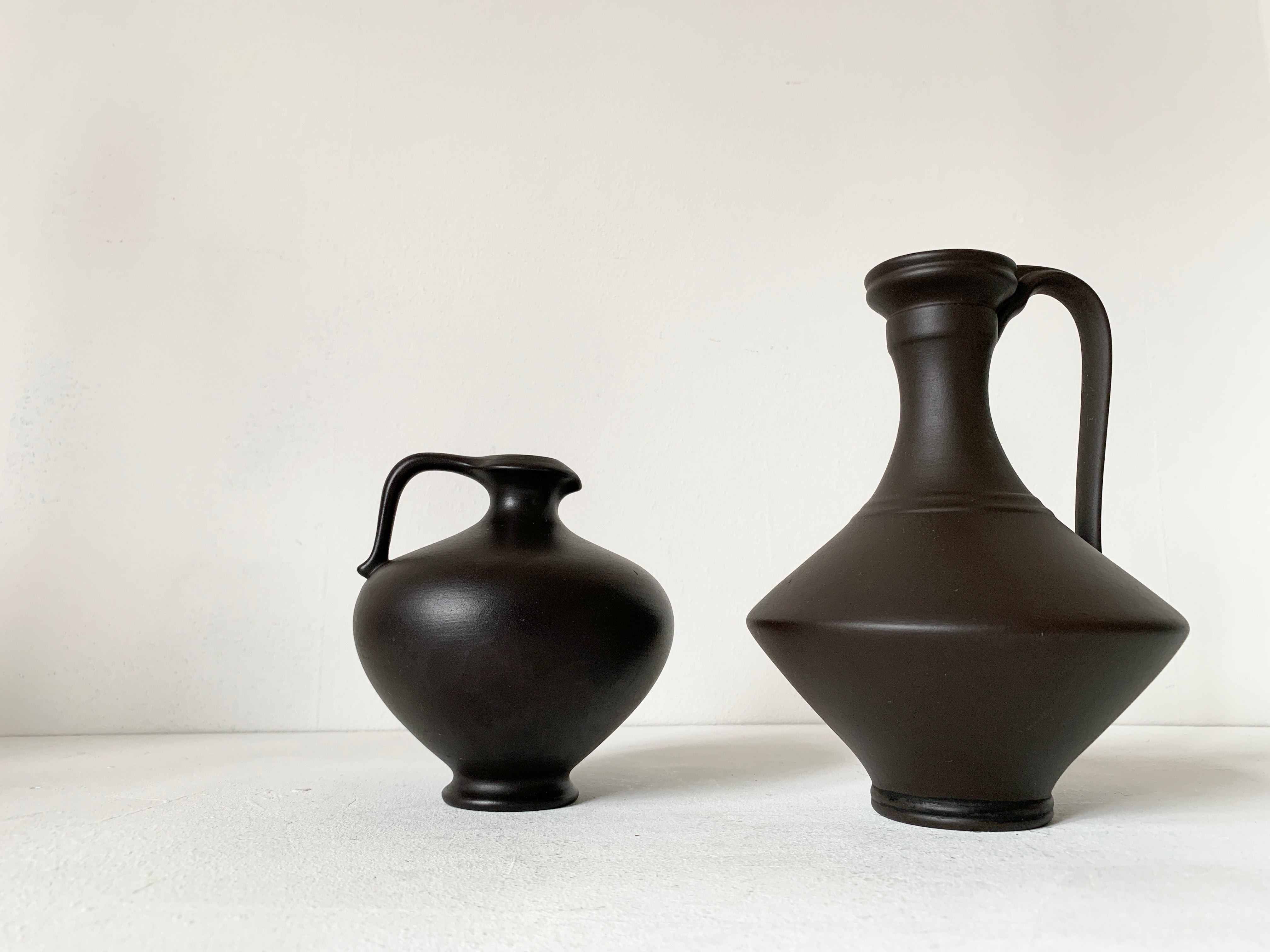 Mid Century Wormser Terra-Sigillata Pottery Vase, Set of 2 – reflective-forms