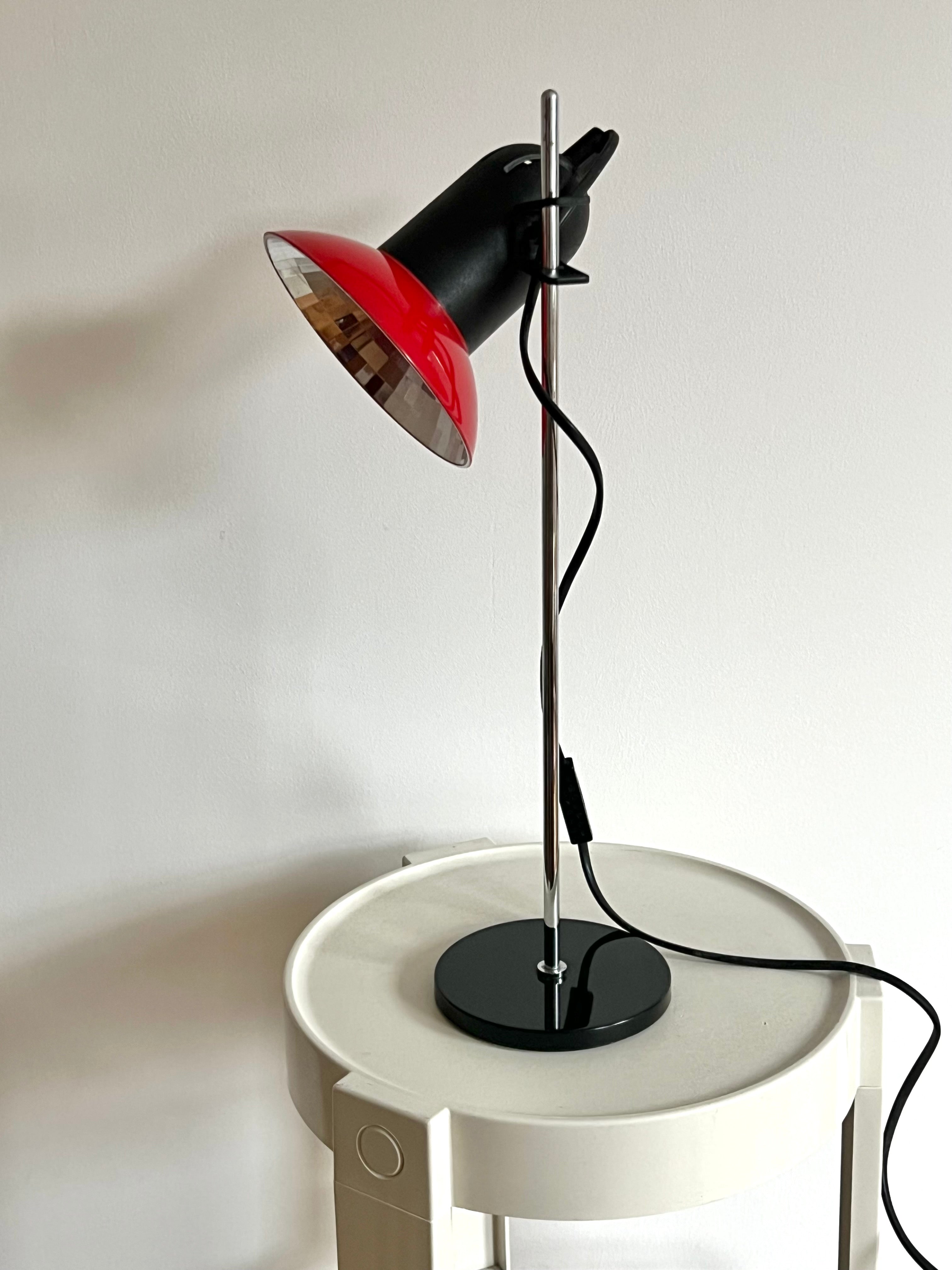 Mid Century Post Modern Adjustable Desk Lamp – reflective-forms
